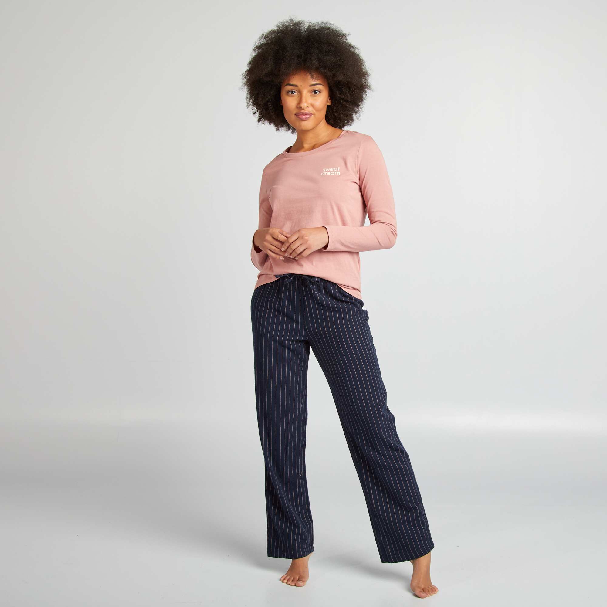 Ensemble pyjama tee-shirt + pantalon imprim Rose/bleu marine – Kiabi Algérie