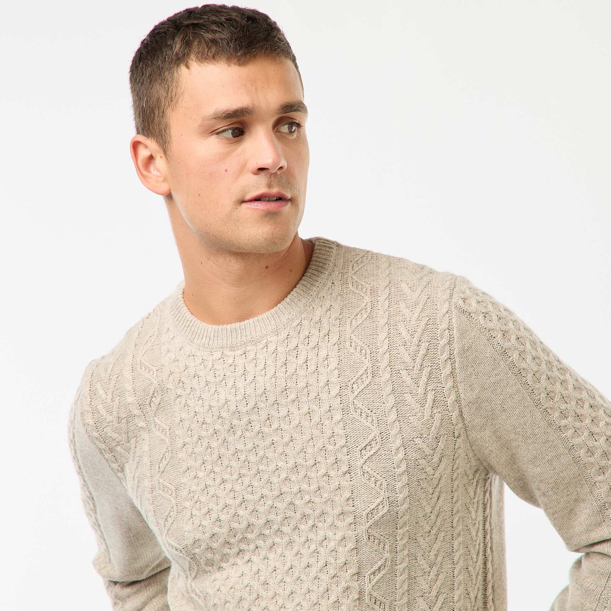 Pull grosse torsade uni BEIGE – Kiabi Algérie